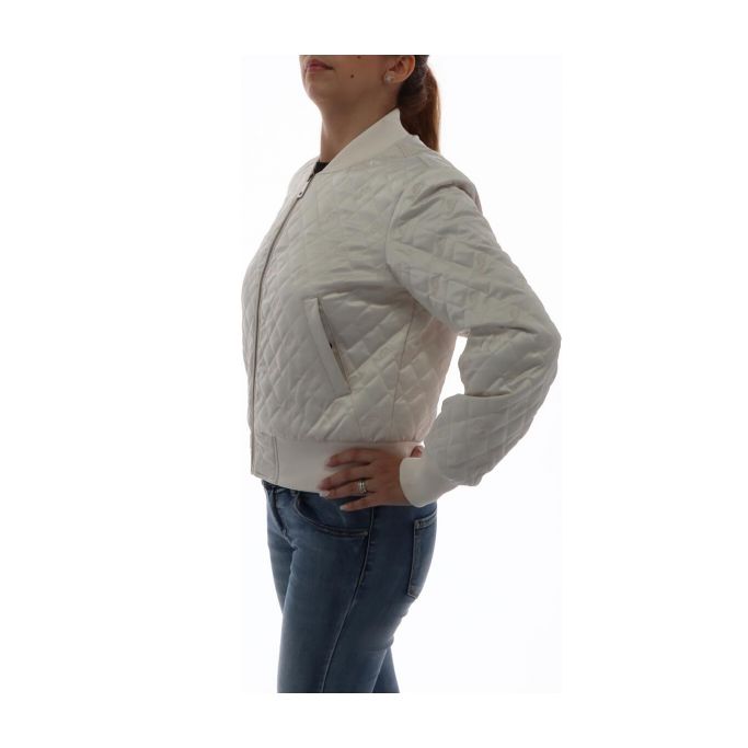 Дамско яке GUESS Цвят Бял - OneMoreTrend